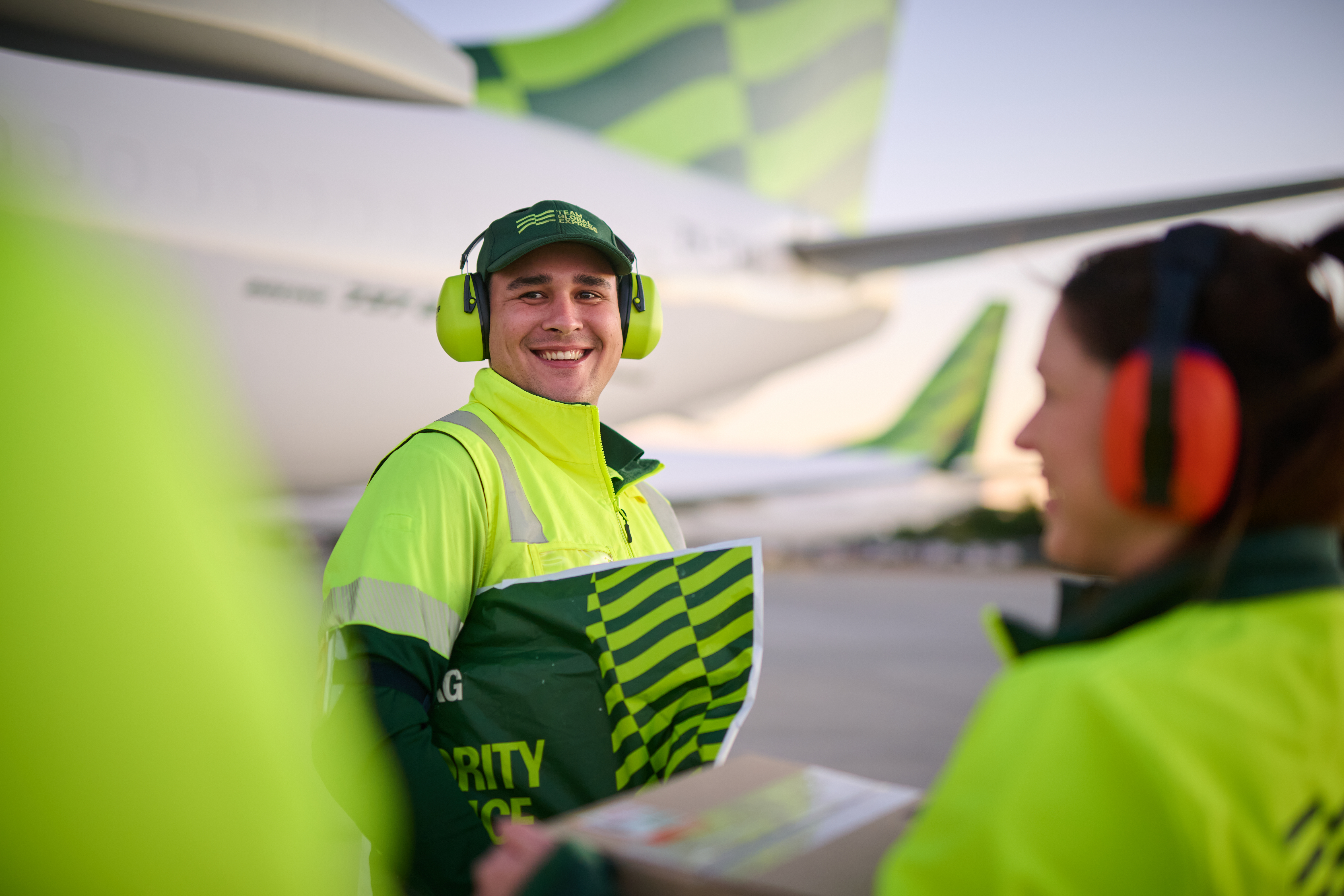 The BEST Parcel Service in Australia, New Zealand - Team Global Express